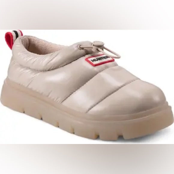 Hunter | Shoes | Hunter Cream Slippers With Cushioned Sole | Poshmark
